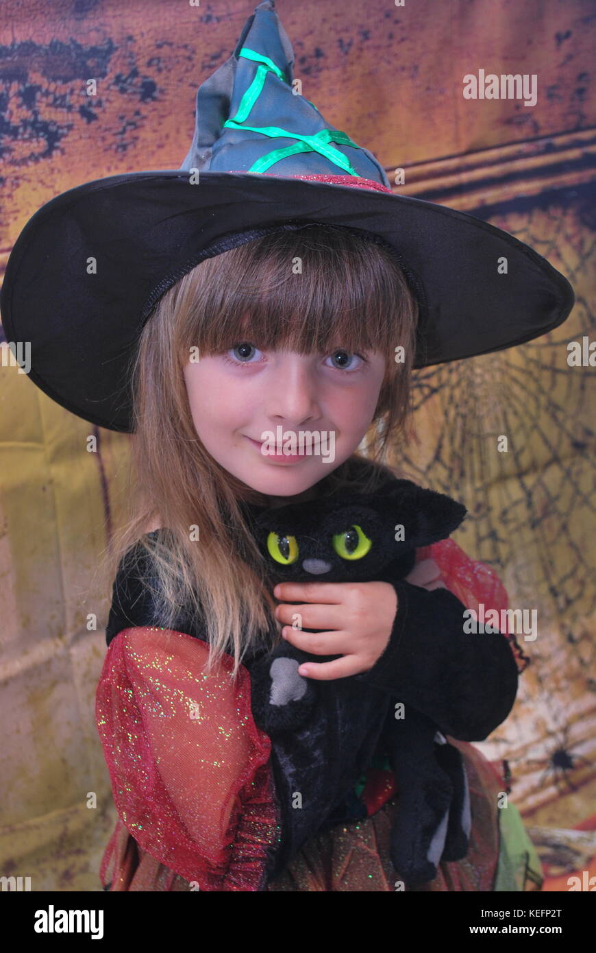 Dressing up girl party hi-res stock photography and images - Alamy