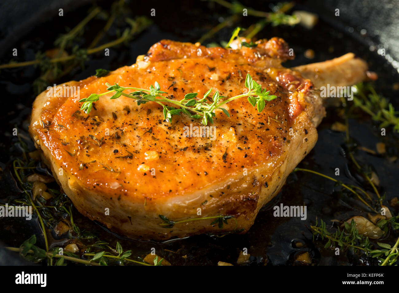 Bone in pork hi-res stock photography and images - Alamy