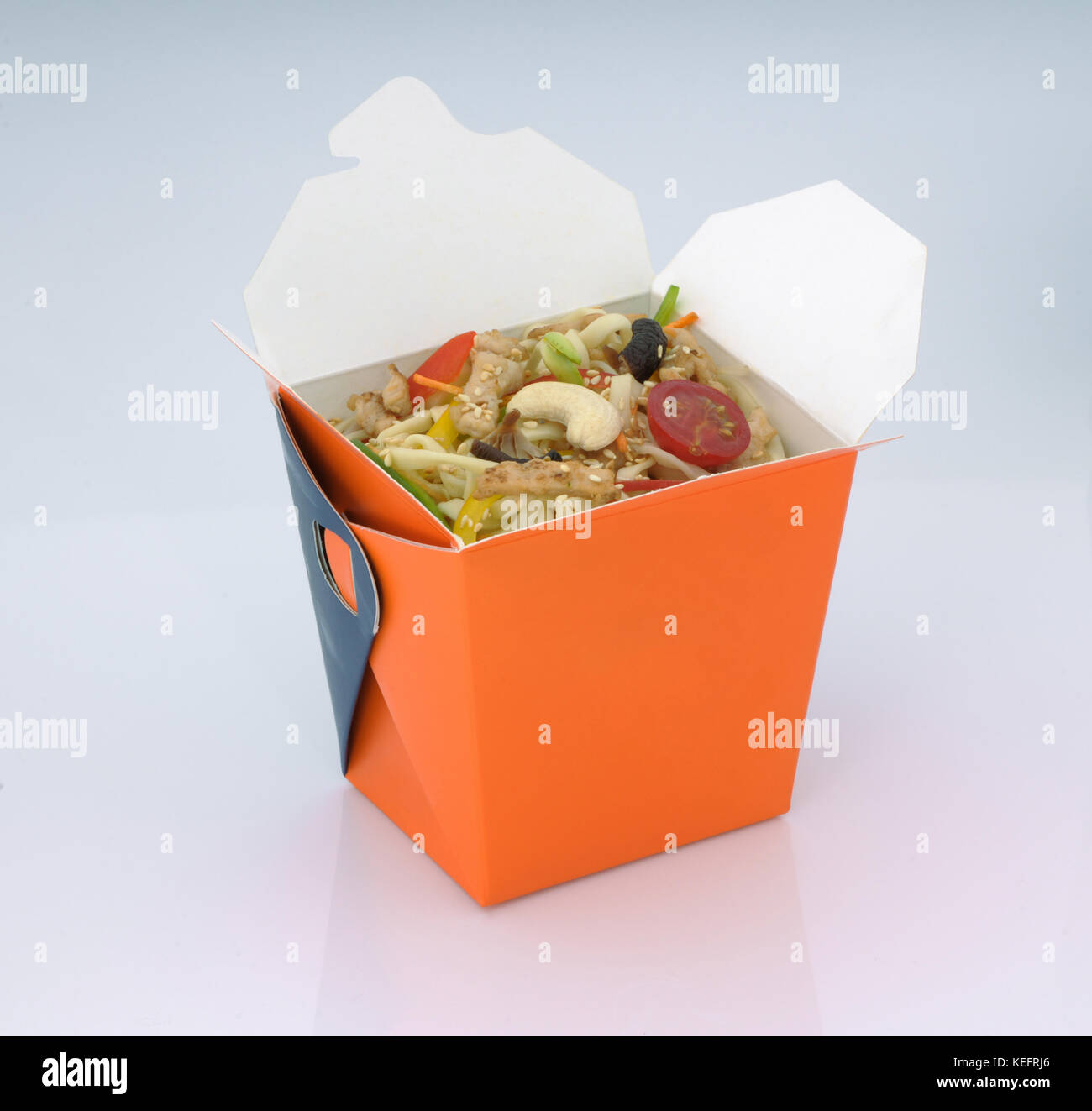 Chinese noodle box hi-res stock photography and images - Alamy