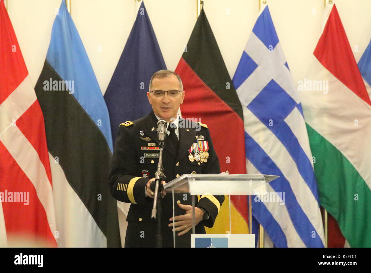 Nato jfc naples commander hi-res stock photography and images - Alamy