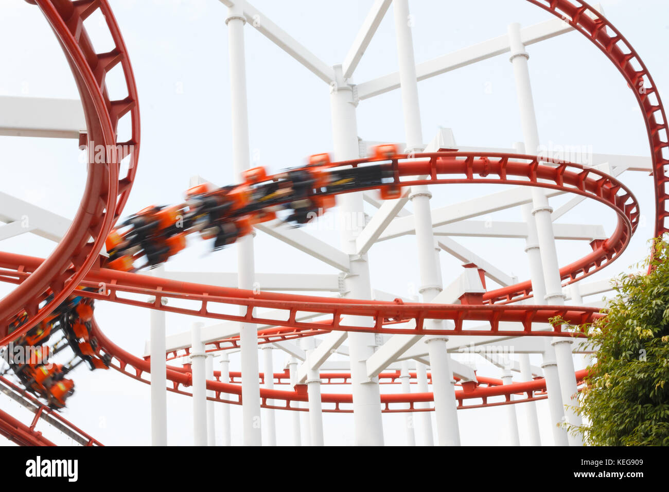 Roller coaster loop hi-res stock photography and images - Alamy
