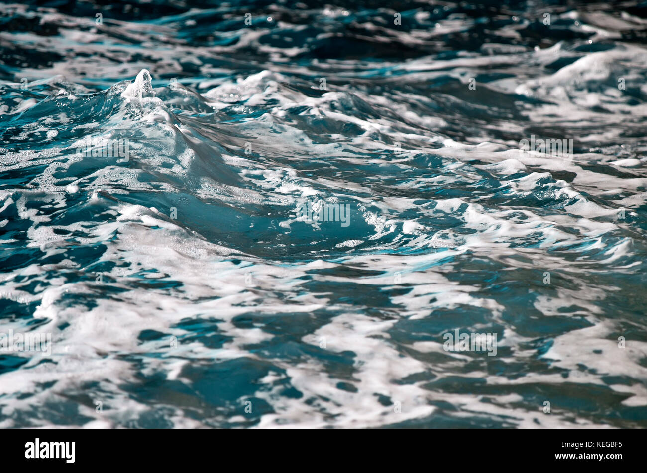 Aquamarine ocean hi-res stock photography and images - Alamy