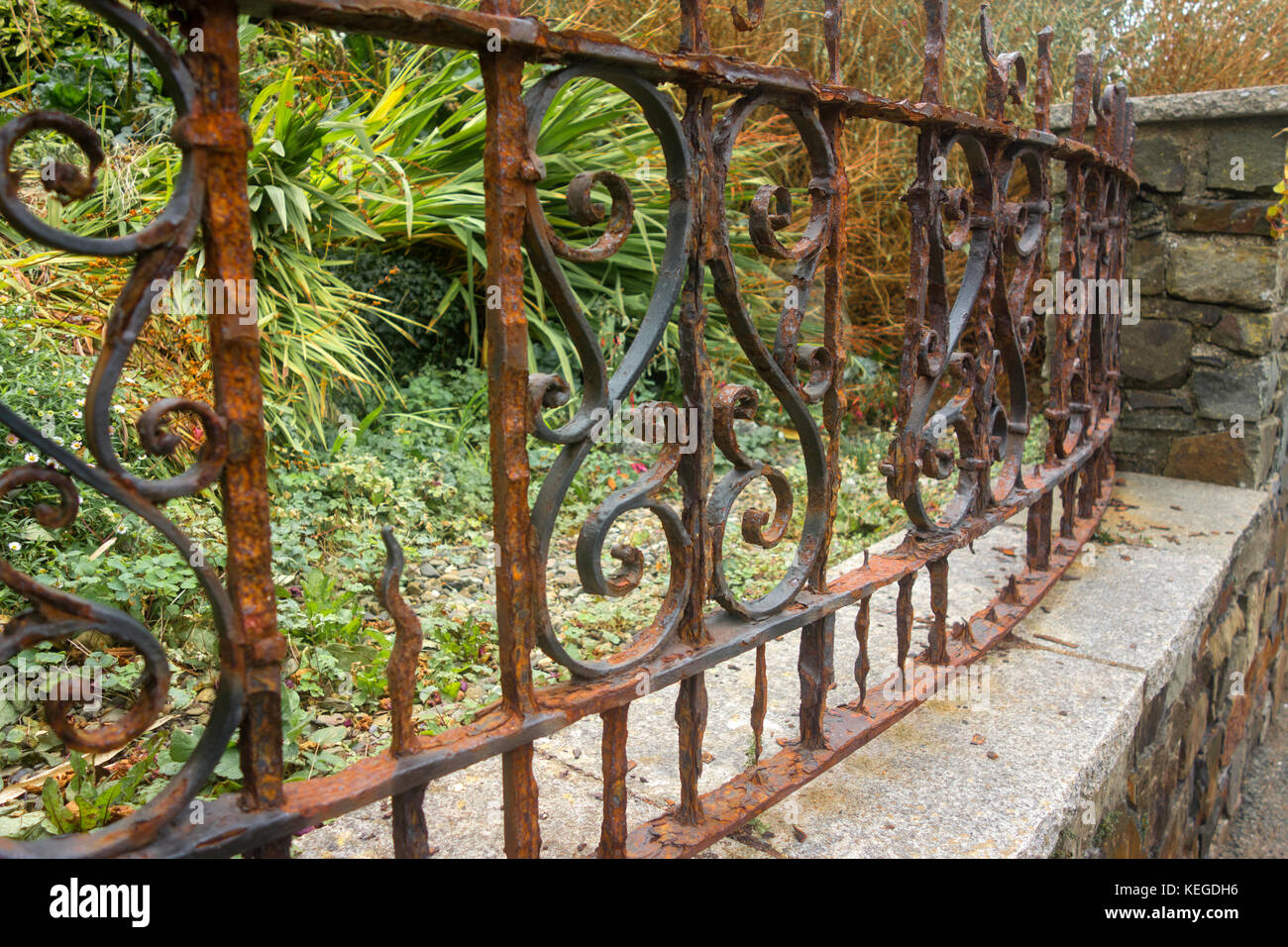 Uk fencing hi-res stock photography and images - Alamy