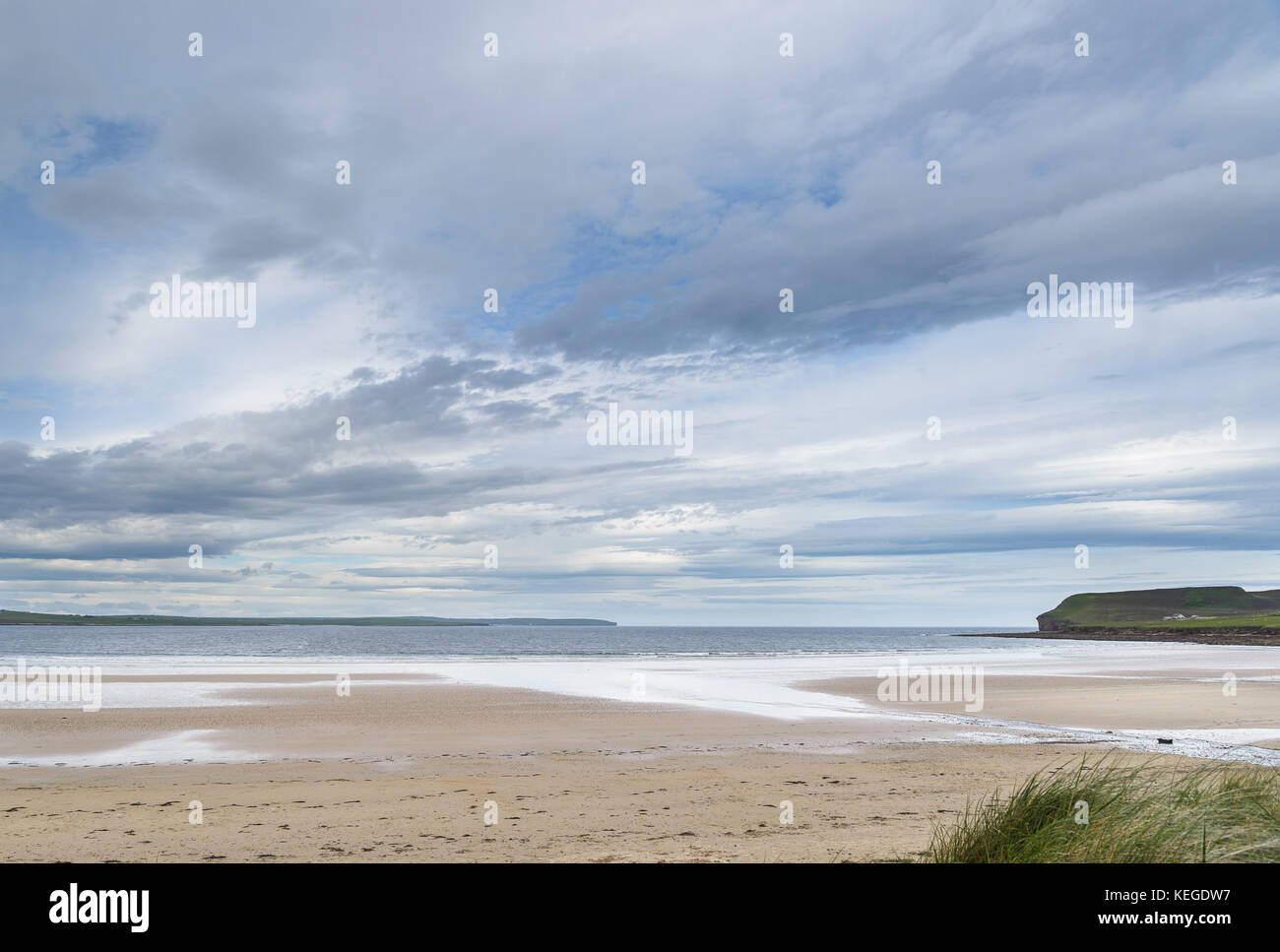dunnet beach seascapes Stock Photo - Alamy