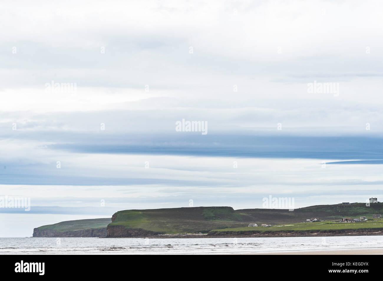 dunnet beach seascapes Stock Photo - Alamy