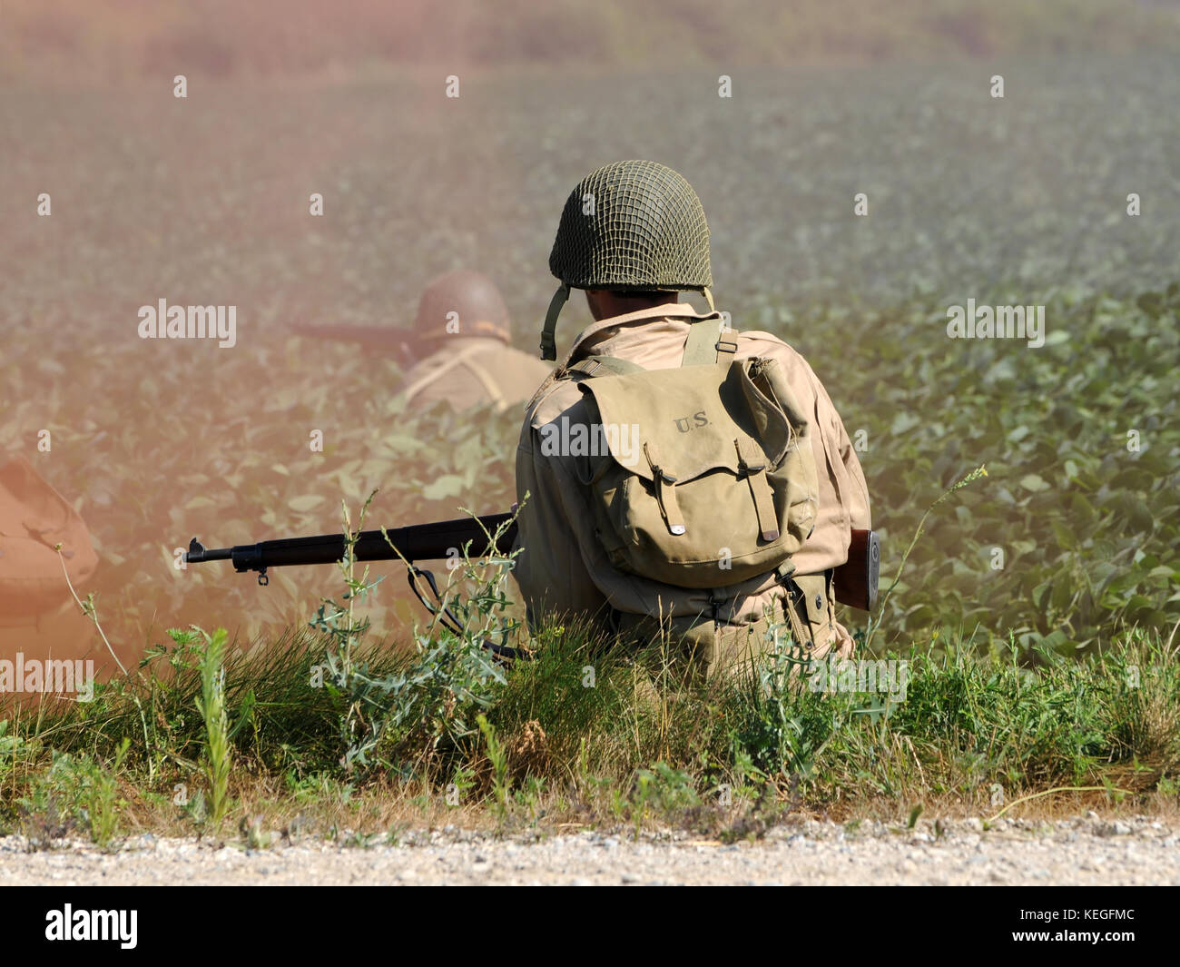 Soldier smoke ww2 hi-res stock photography and images - Alamy