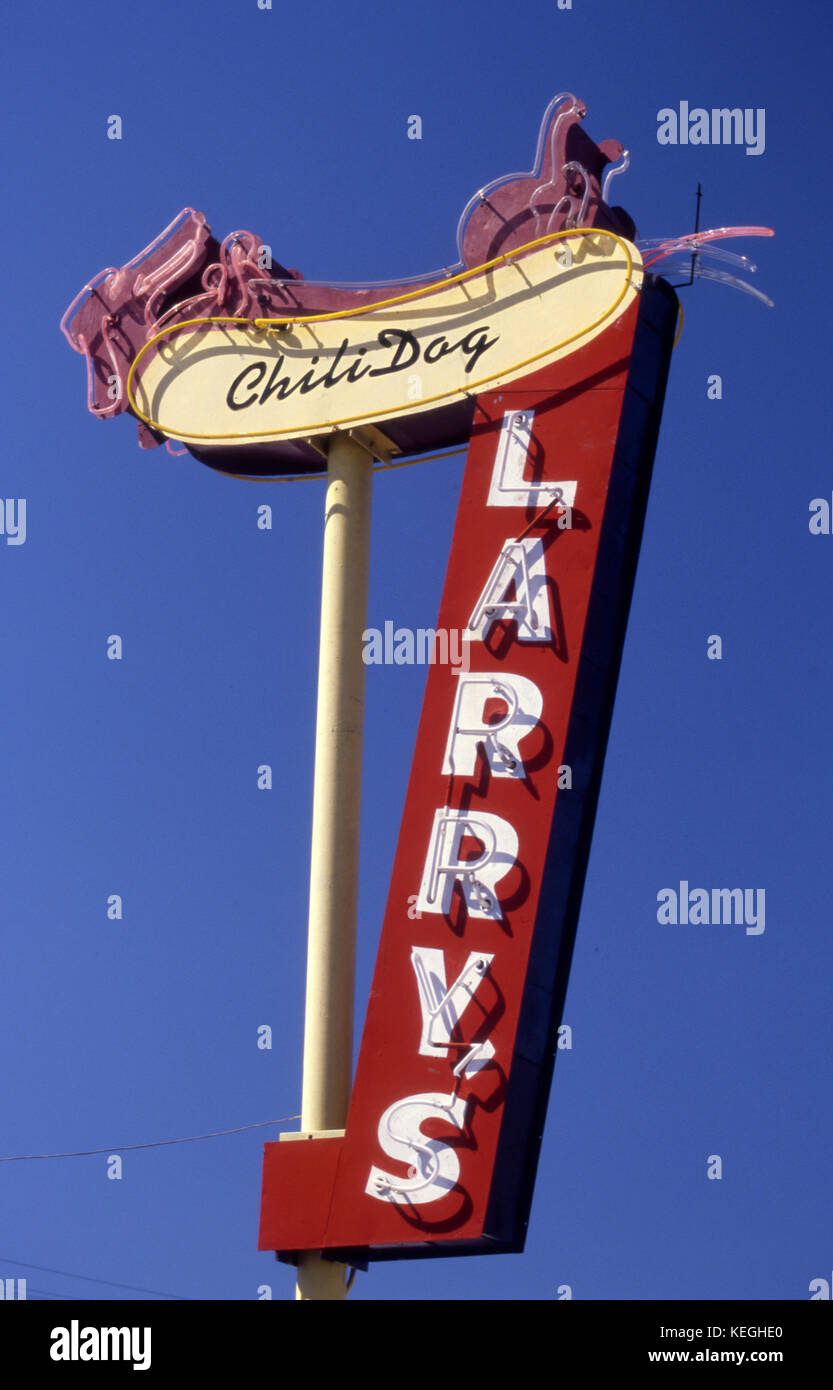 Eye catching signs hi-res stock photography and images - Alamy