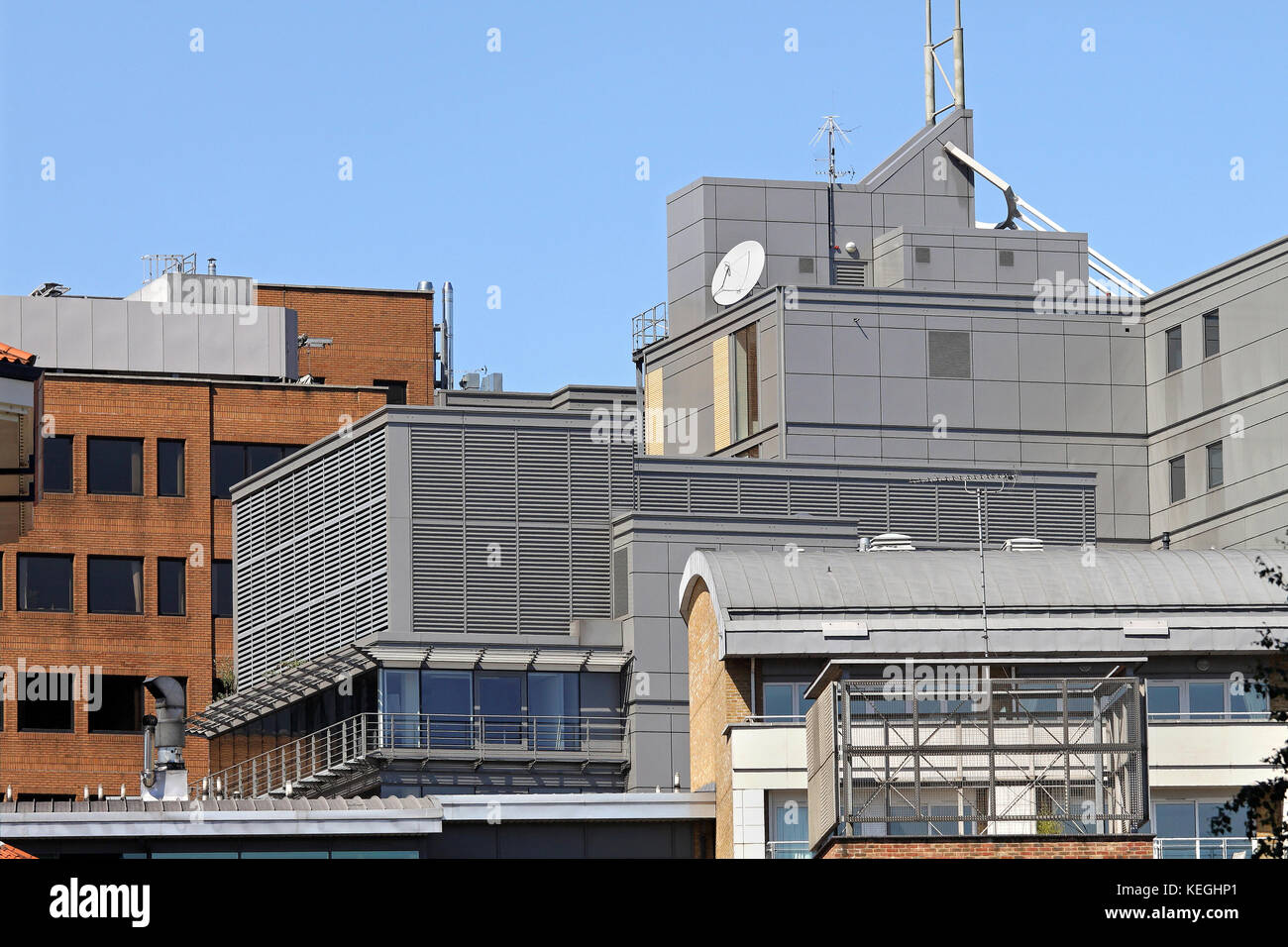 Silver facade hi-res stock photography and images - Alamy