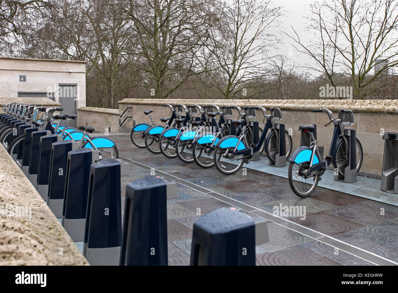 Modern bicycles hi-res stock photography and images - Alamy