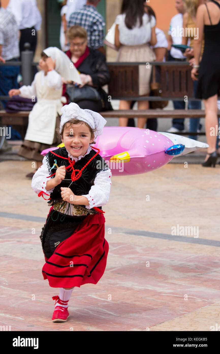 Traditional Spanish Clothing Children