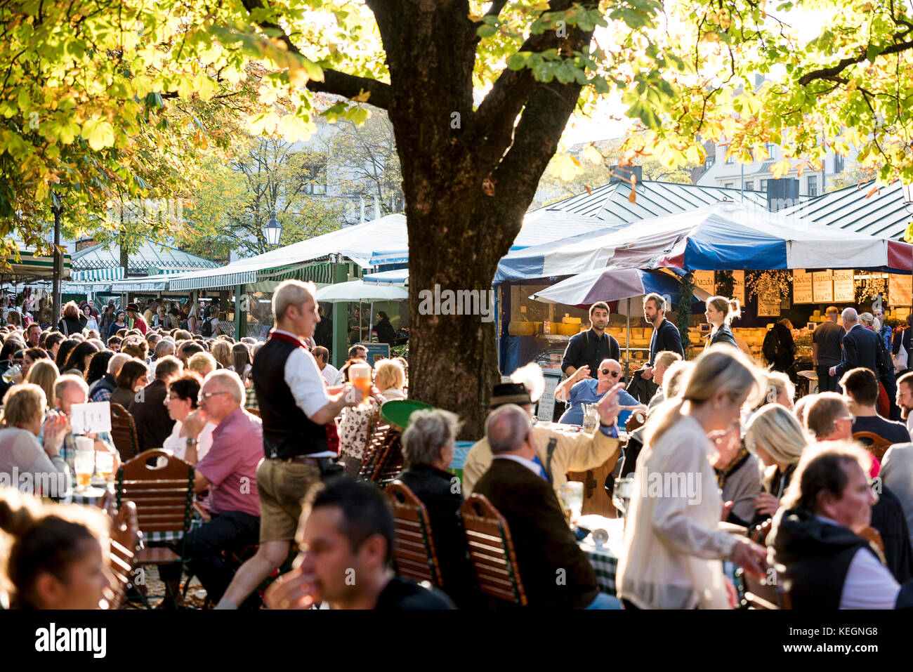 Biergarten - Viktualienmarkt München, Munich, Bavaria, Germany Stock ...