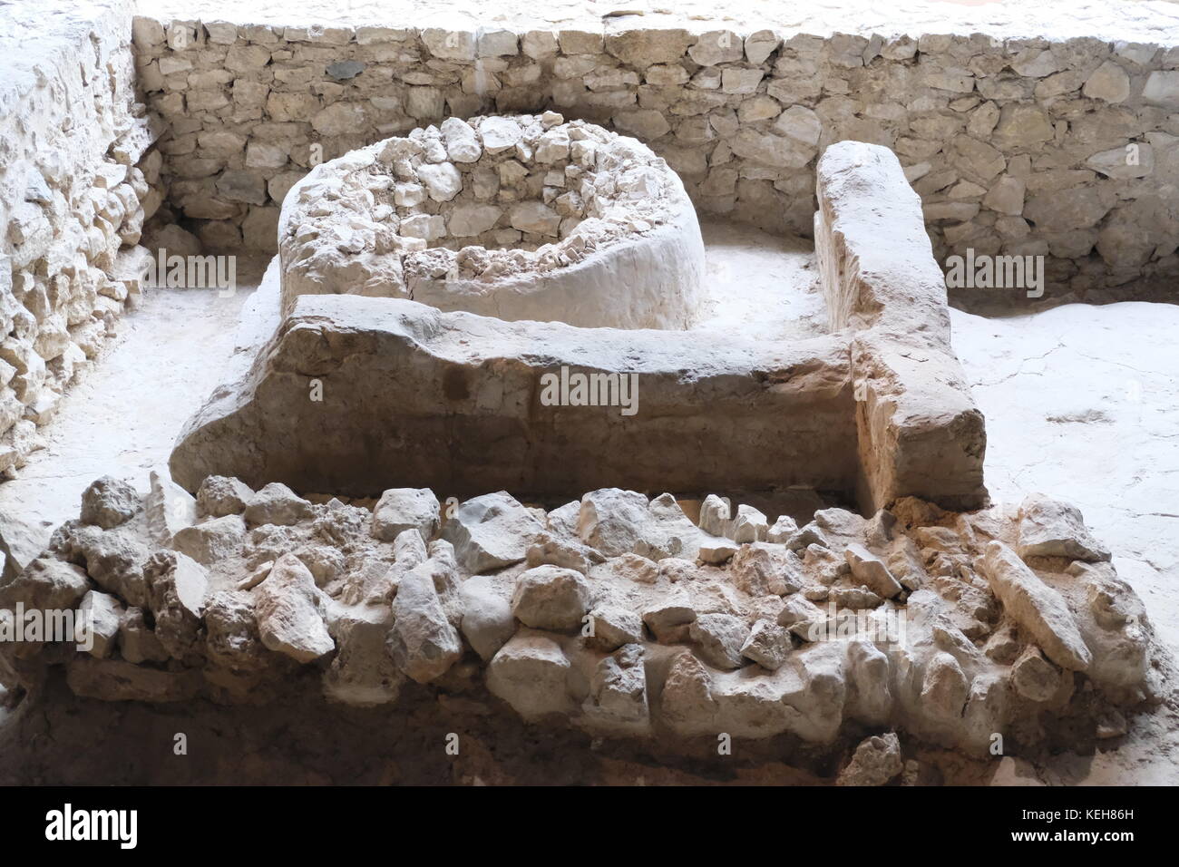 Roman thermal baths on exhibit at Almoina Archaeological Museum ...