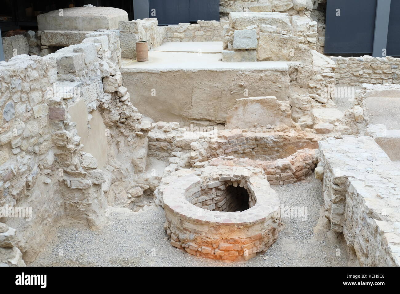 Roman thermal baths on exhibit at Almoina Archaeological Museum ...