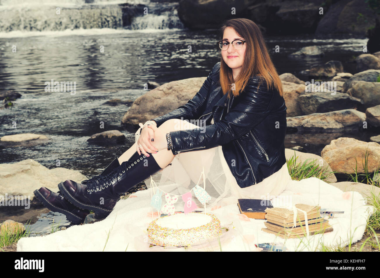 Prom cake hi-res stock photography and images - Alamy