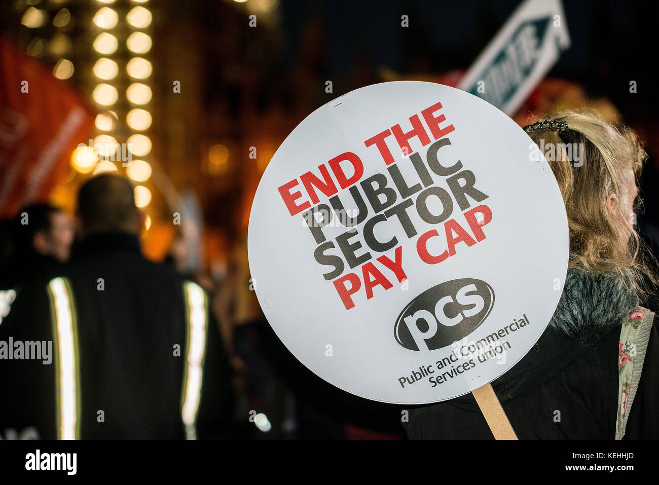 Thousands gather for the Britain Deserves A Pay Rise - End The Pay Cap ...
