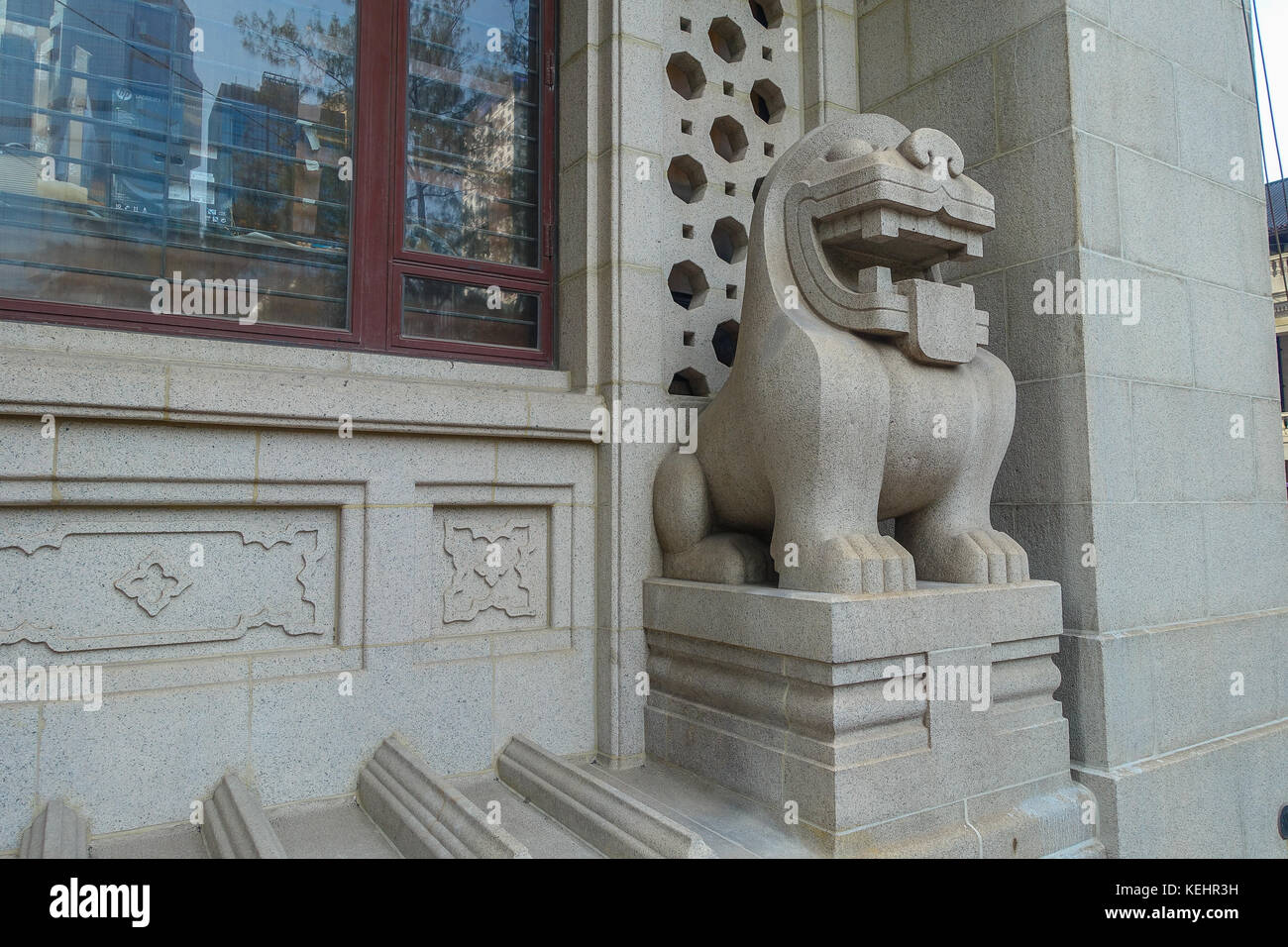HONG KONG, CHINA - JANUARY 26, 2017: Lion statue, near the headquarters ...