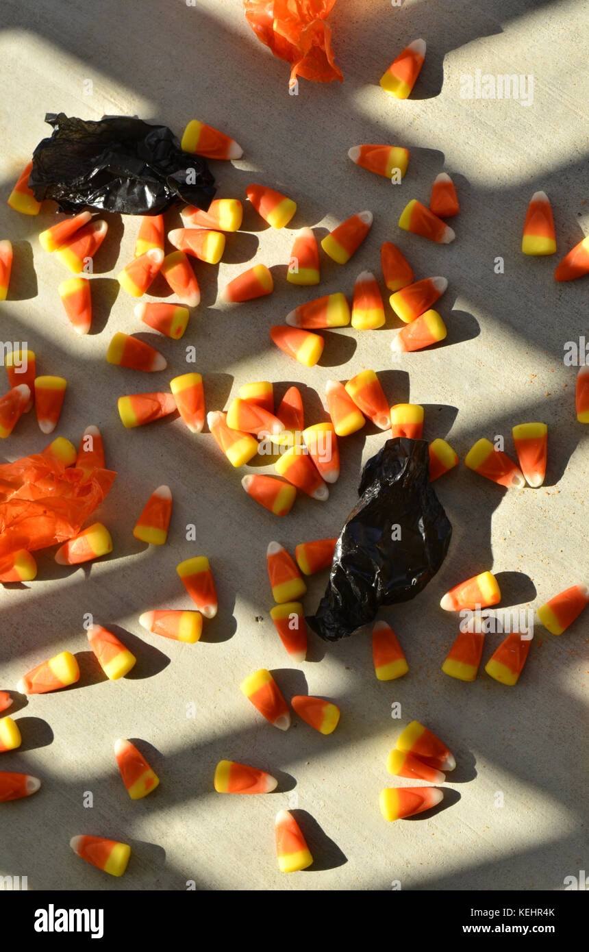 trick or treat candy corn Stock Photo - Alamy