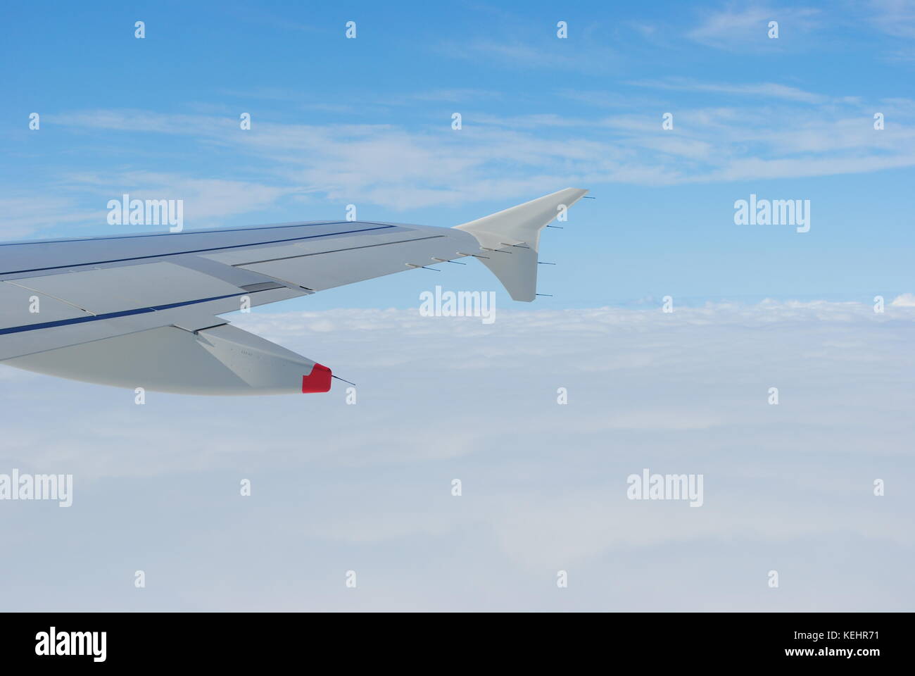 Aircraft fly over sea hi-res stock photography and images - Alamy