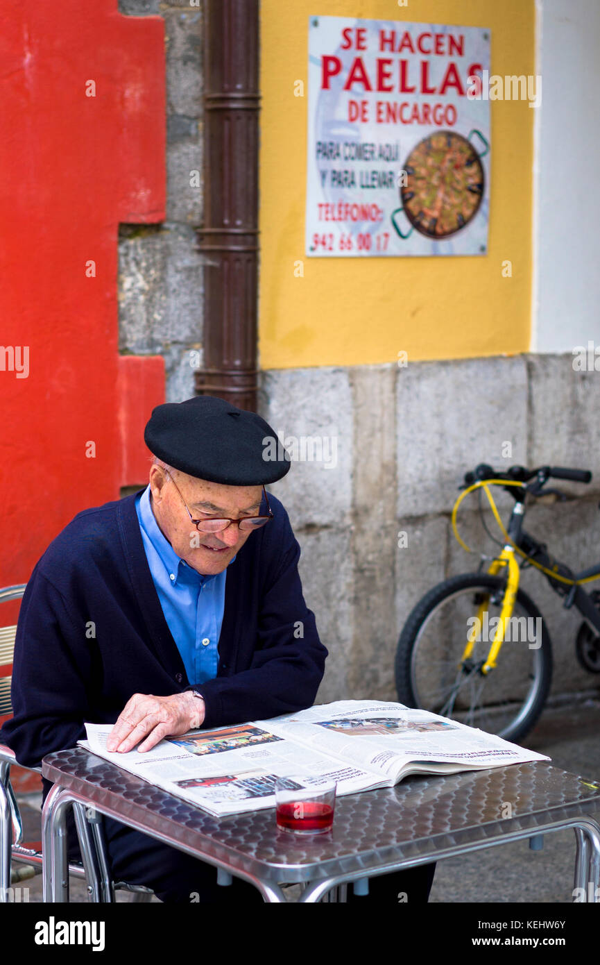 Spanish old man hi-res stock photography and images - Alamy