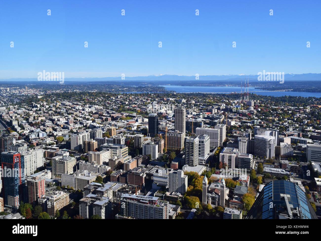 View of Seattle from the 73rd floor of the Sky View Observatory Stock ...