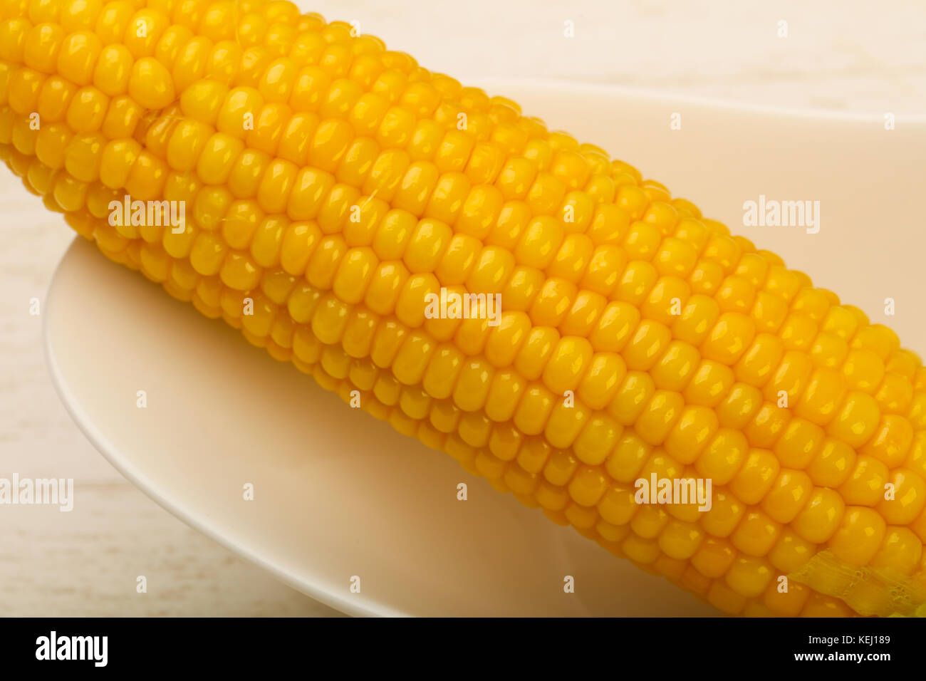 Ripe fresh young corn Stock Photo - Alamy