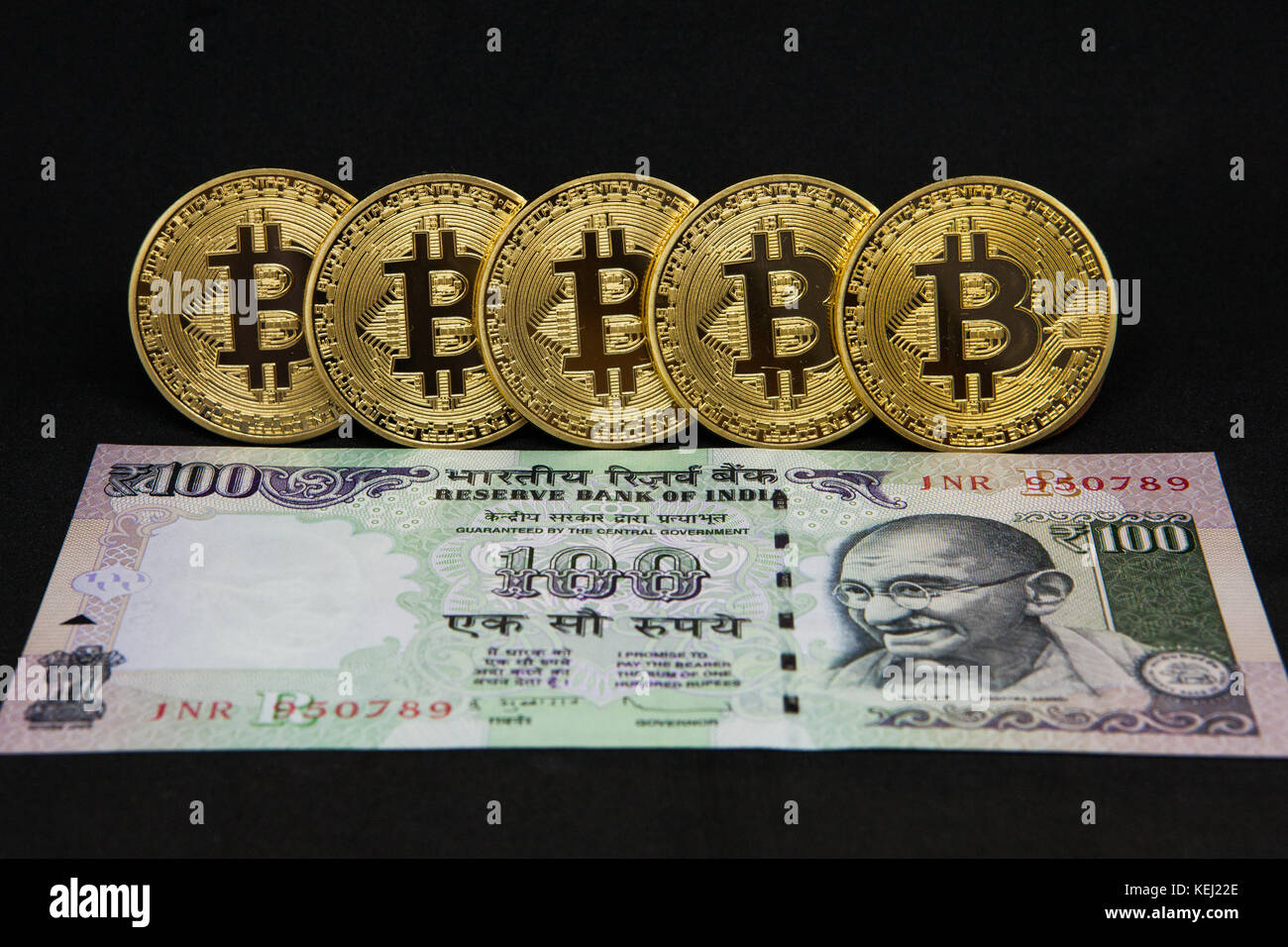 Indian rupee 100 hi-res stock photography and images - Alamy