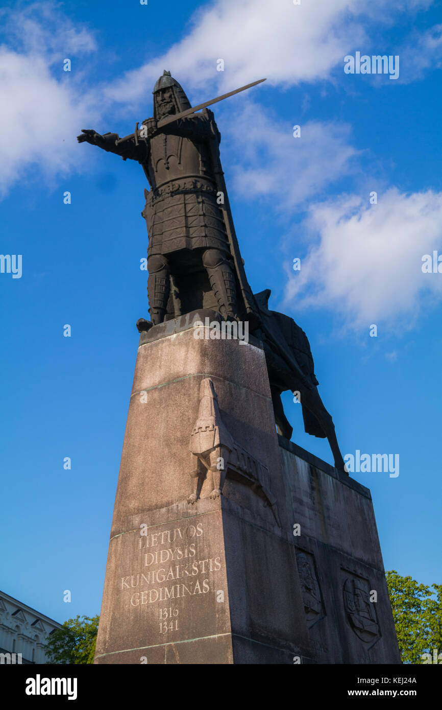 Statue grand duke gediminas cathedral hi-res stock photography and ...