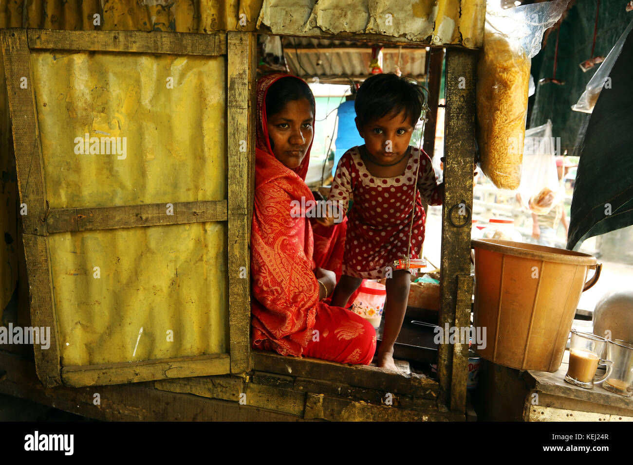 Poor Rural Woman in Her Tea Shop in Dhaka Stock Photo - Alamy