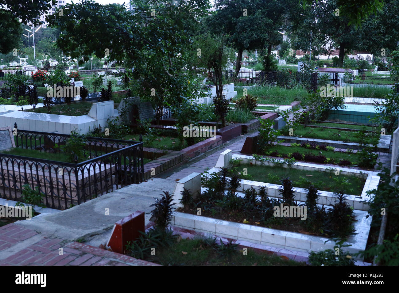 Dhaka Banani Graveyard Stock Photo - Alamy