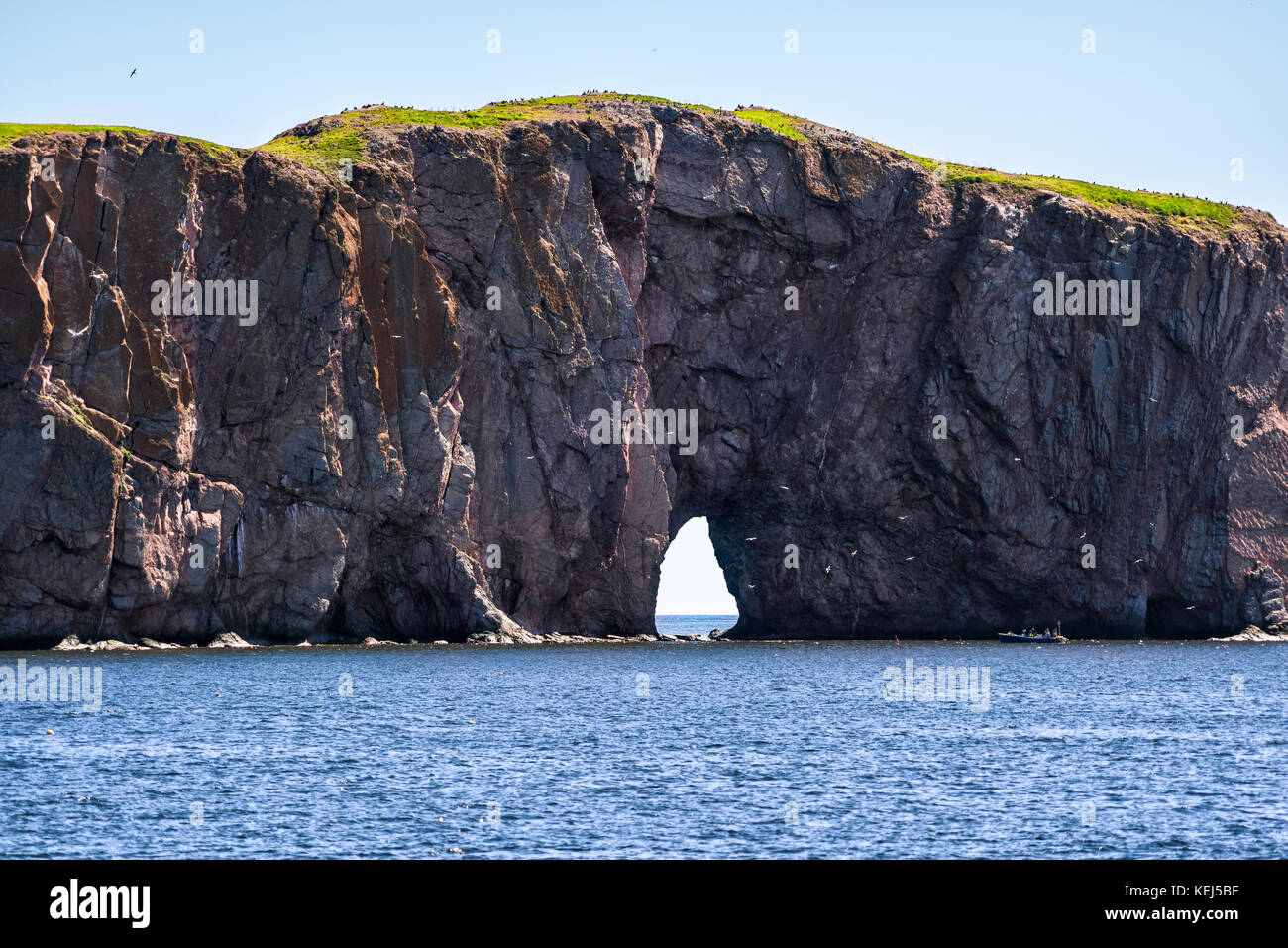 Rocher perce perce rock in atlantic ocean hi-res stock photography and ...
