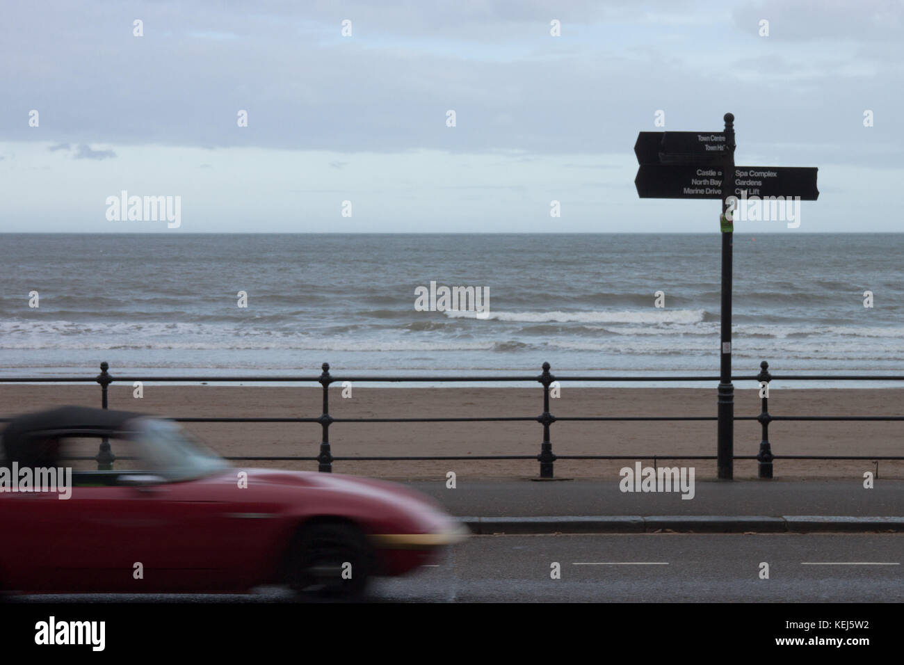 Scarborough sea front beach on dull day Stock Photo - Alamy