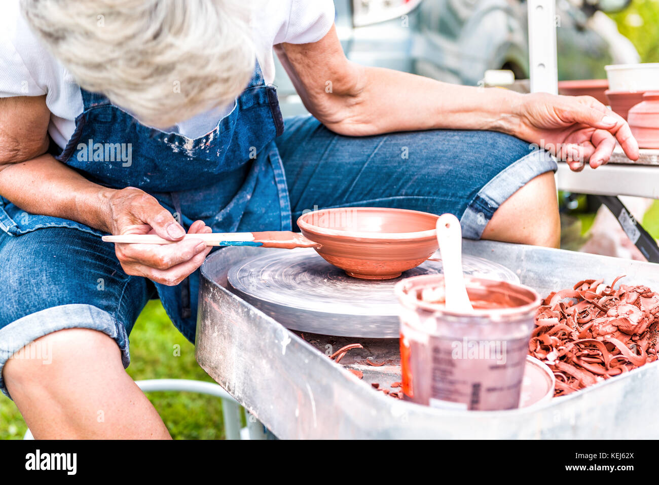 Clay pot maker hi-res stock photography and images - Alamy