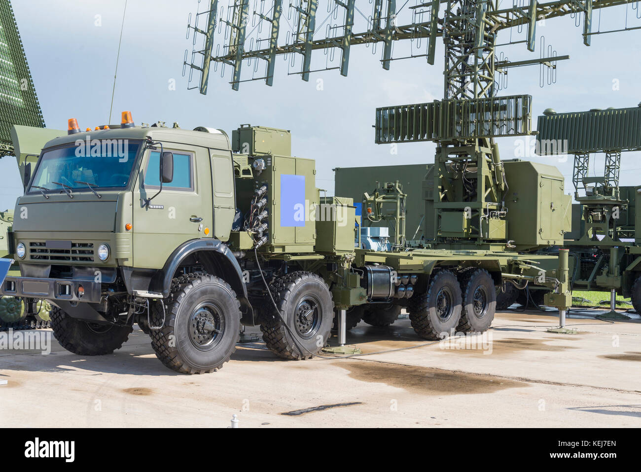 Russian military mobile radar hi-res stock photography and images - Alamy