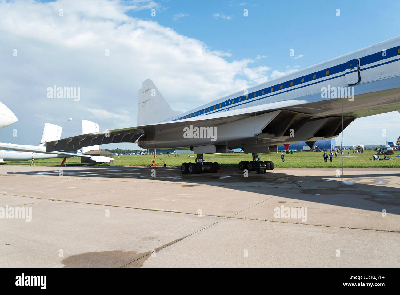 Civilian aircraft hi-res stock photography and images - Alamy