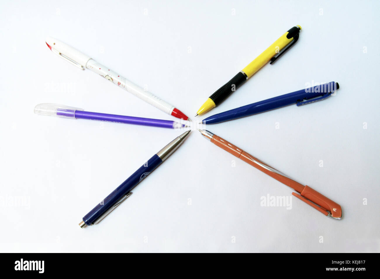 Set of ball pens of different colours isolated on white Stock Photo - Alamy