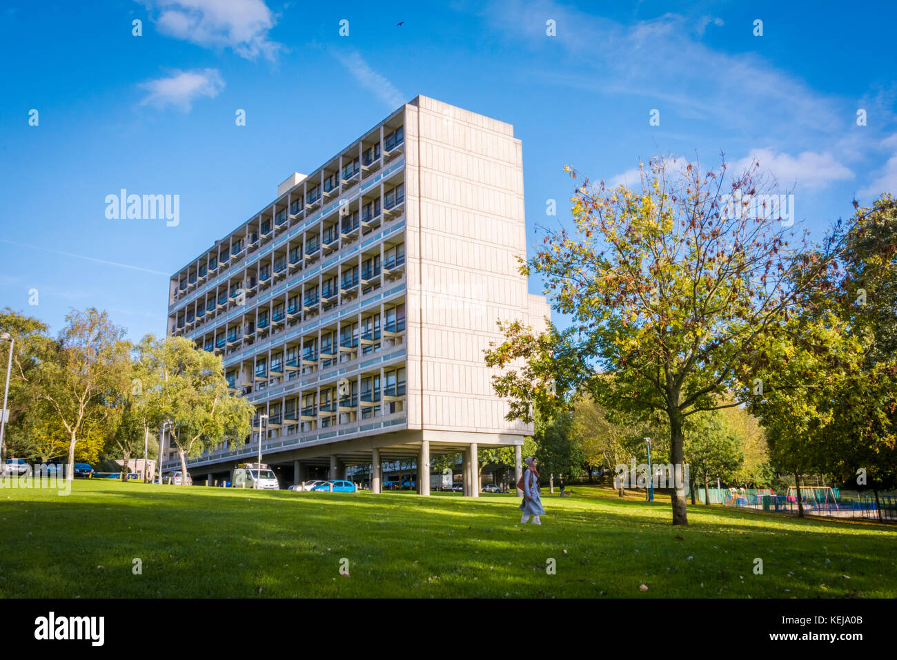 Roehampton council estate hi-res stock photography and images - Alamy