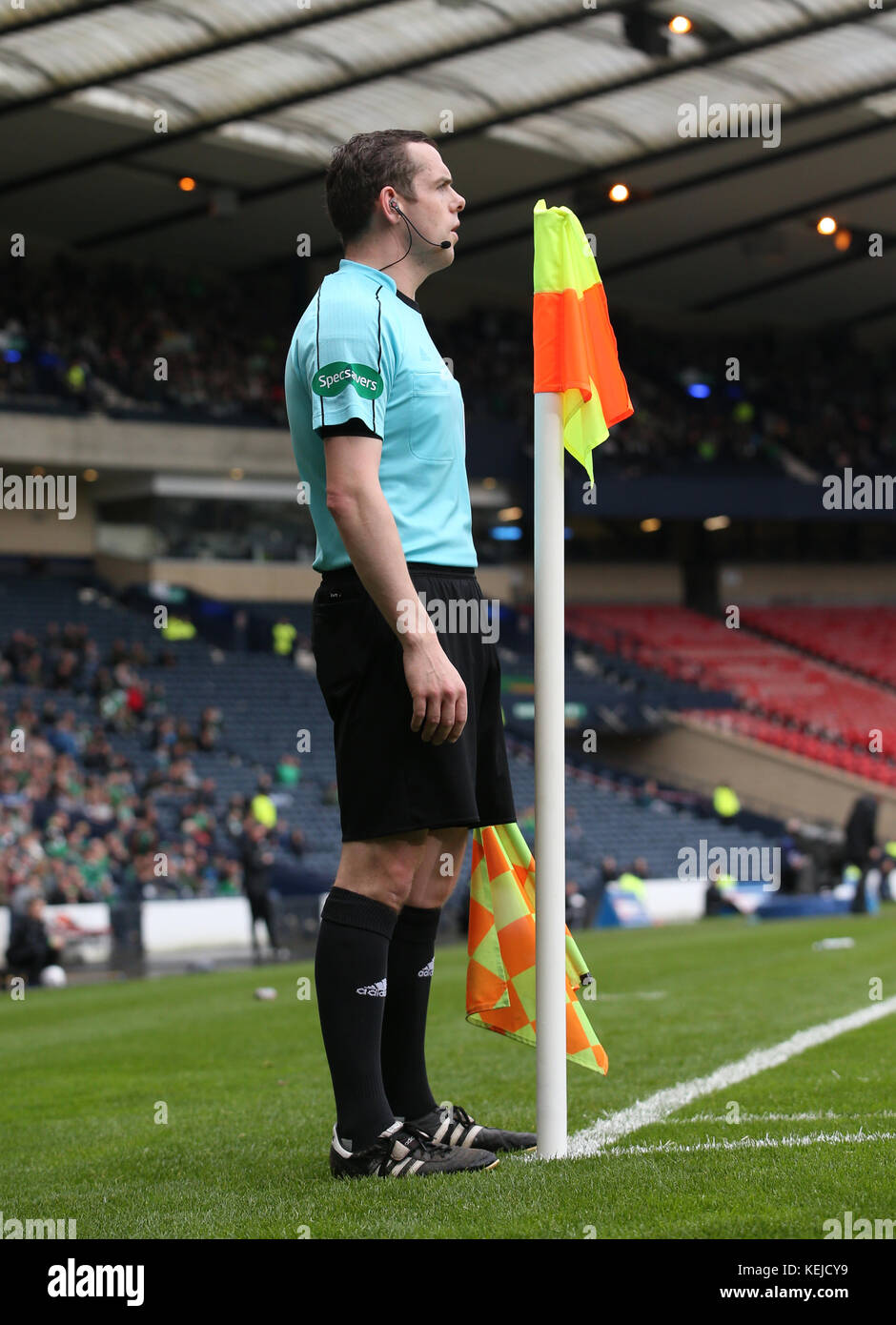 Linesman douglas ross hi-res stock photography and images - Alamy