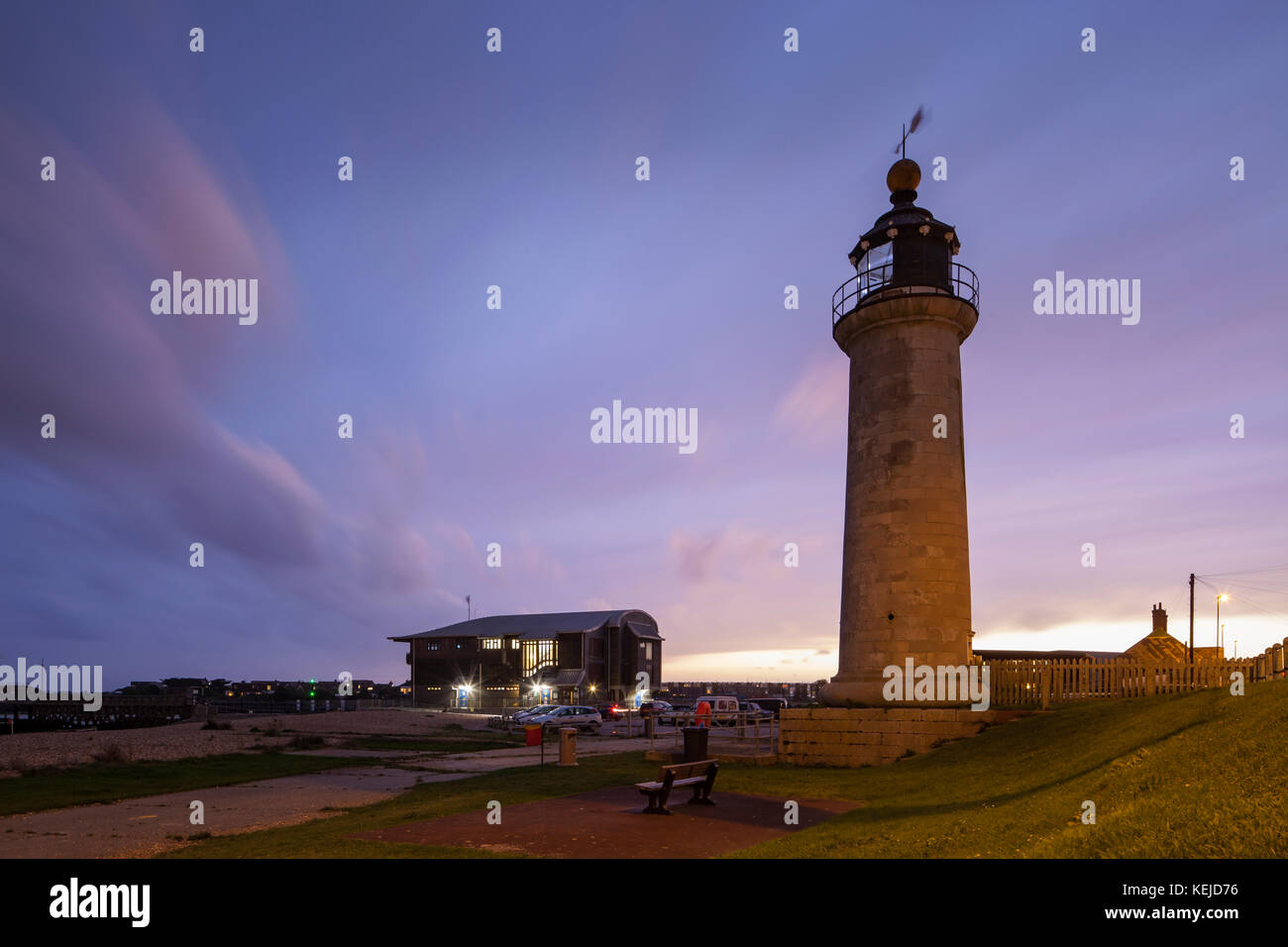 Evening at Kingston Lighthouse in Shoreham-by-Sea, West Sussex, England ...