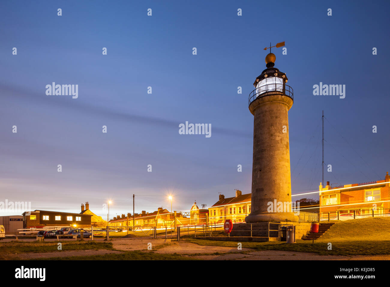 Night falls at Kingston Lighthouse in Shoreham-by-Sea, West Sussex ...
