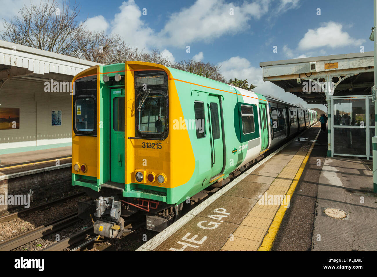 Southern railway train hi-res stock photography and images - Alamy