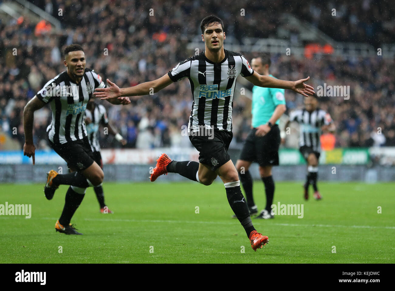 Newcastle United's Mikel Merino celebrates scoring his side's first ...