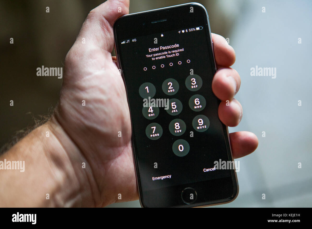 Identity theft hi-res stock photography and images - Alamy