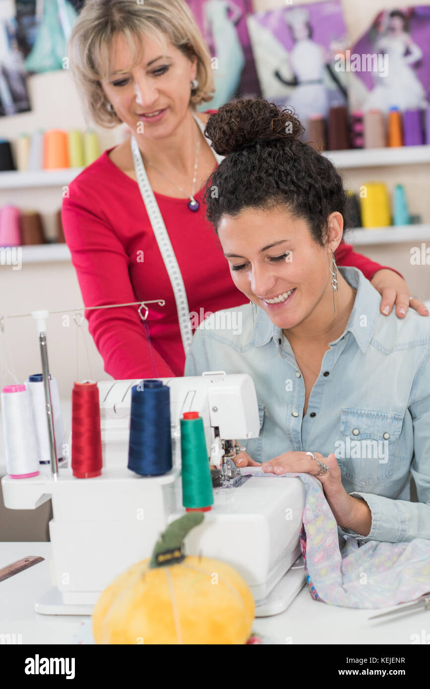 Garment industry apprentice hi-res stock photography and images - Alamy