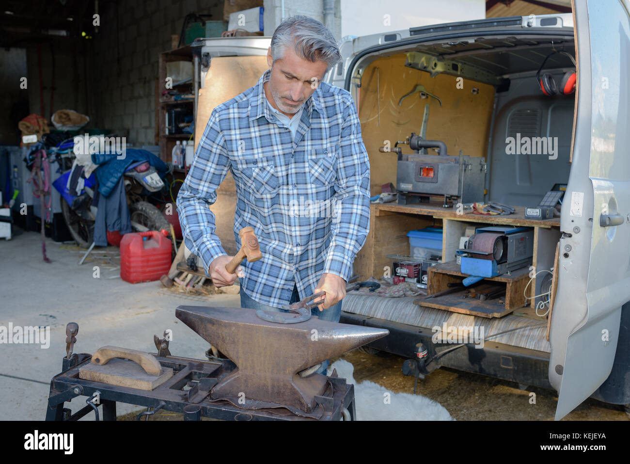 Forges hot hi-res stock photography and images - Alamy