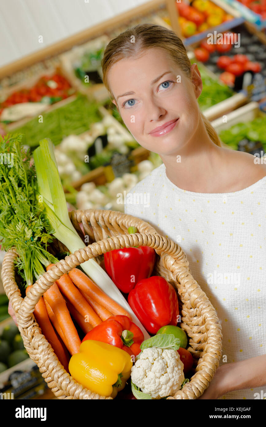 display of vegetables inside a basket Stock Photo - Alamy