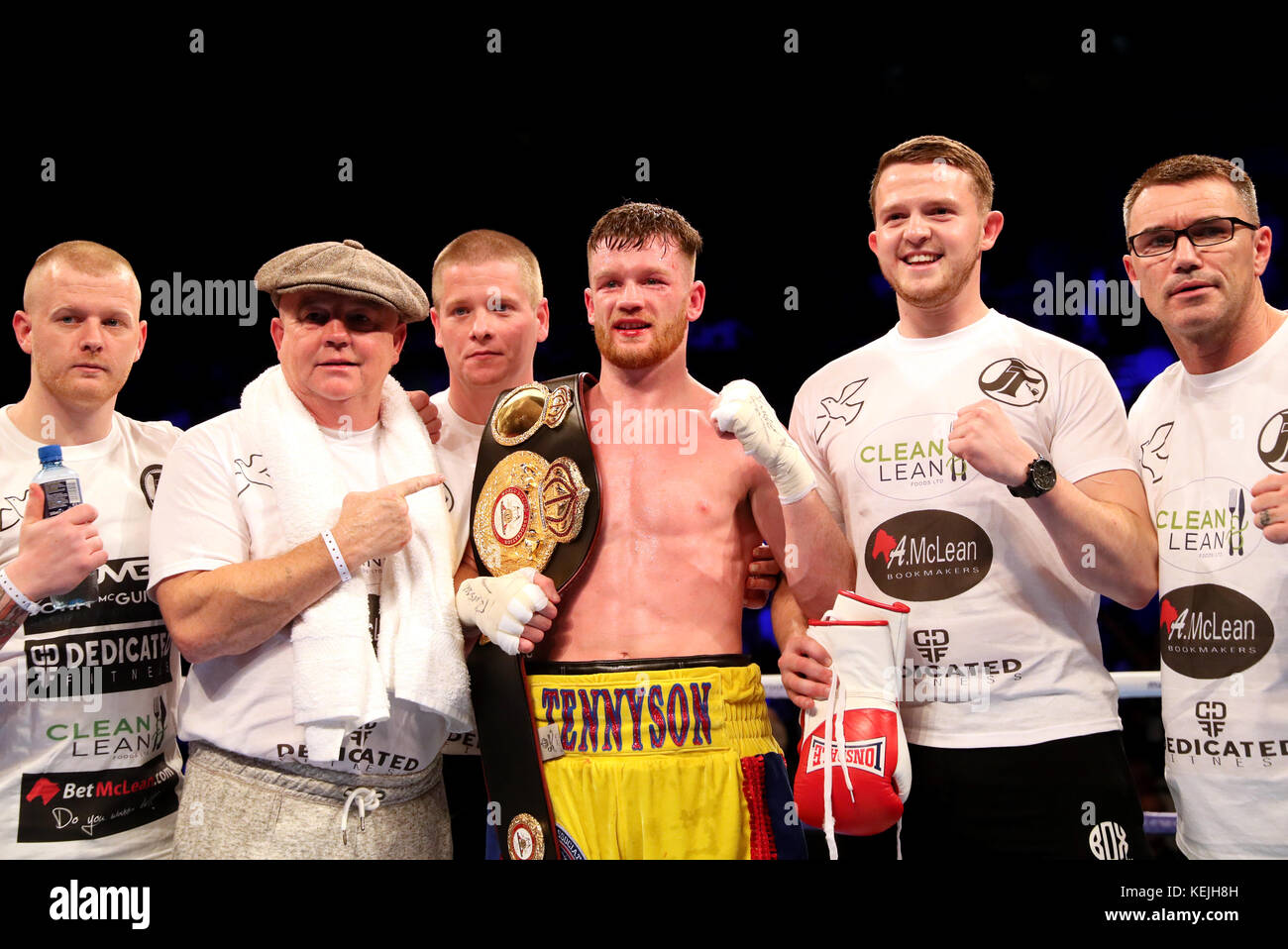 James Tennyson celebrates beating Darren Traynor after their WBA ...