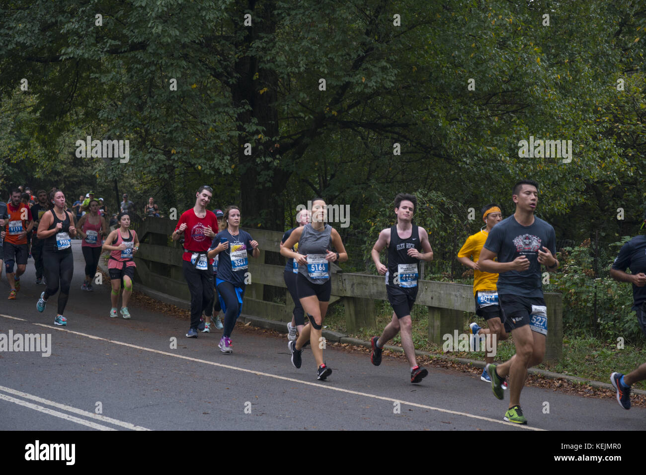 Runners push into the last uphill mile of the Rock N Roll Half Marathon ...