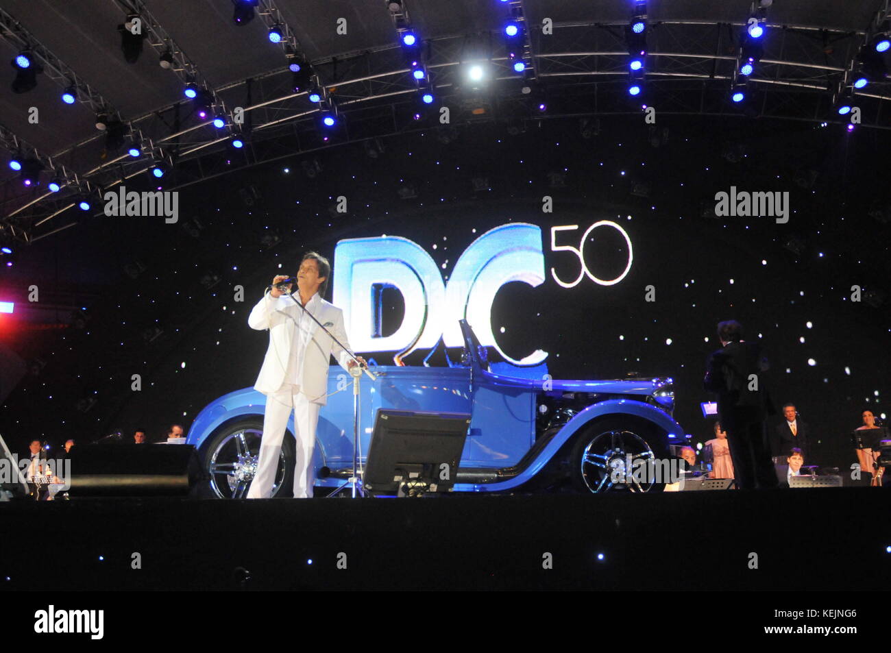 Rio de Janeiro-Brazil december 20, 2013 concert ROBERTO CARLOS (famous ...