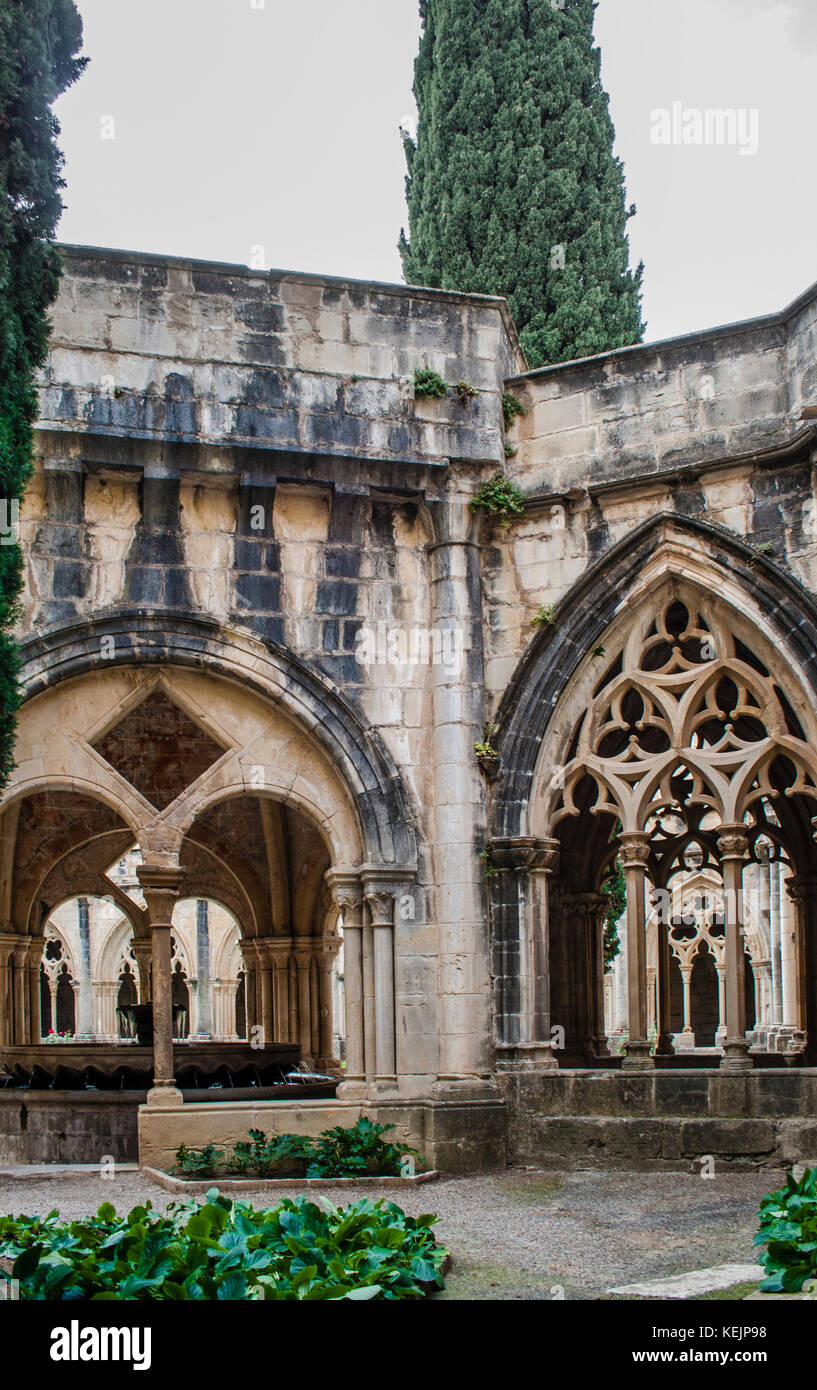 Detail of a romanesque cloister Stock Photo - Alamy