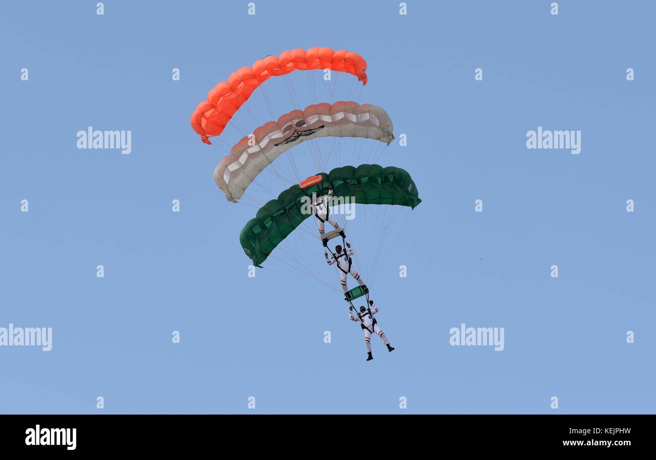 Allahabad: Indian Air force parashoot rider showing their skill at ...